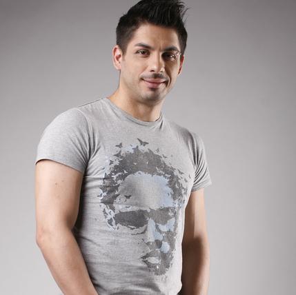 Marius (ex- Akcent) a filmat primul videoclip solo : Europa FM