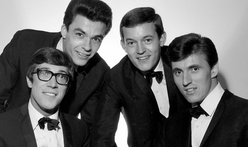 The Shadows · Apache : Europa FM