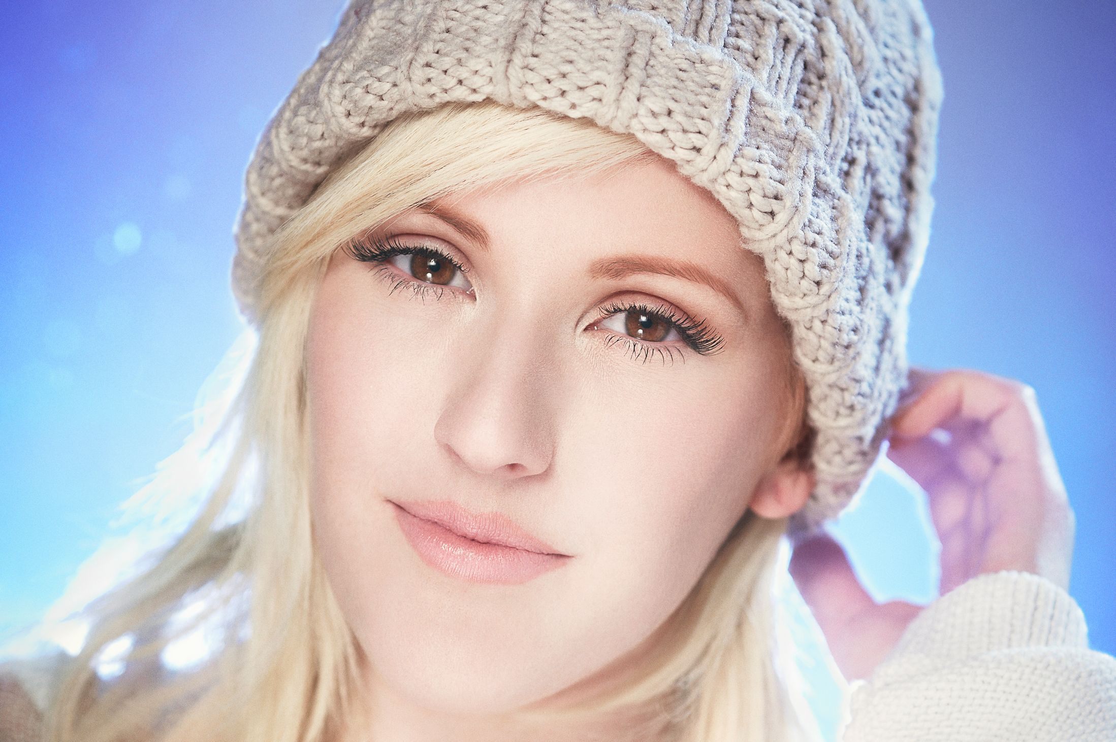 Hitul ”Just In Case” interpretat de Ellie Goulding – AUDIO : Europa FM