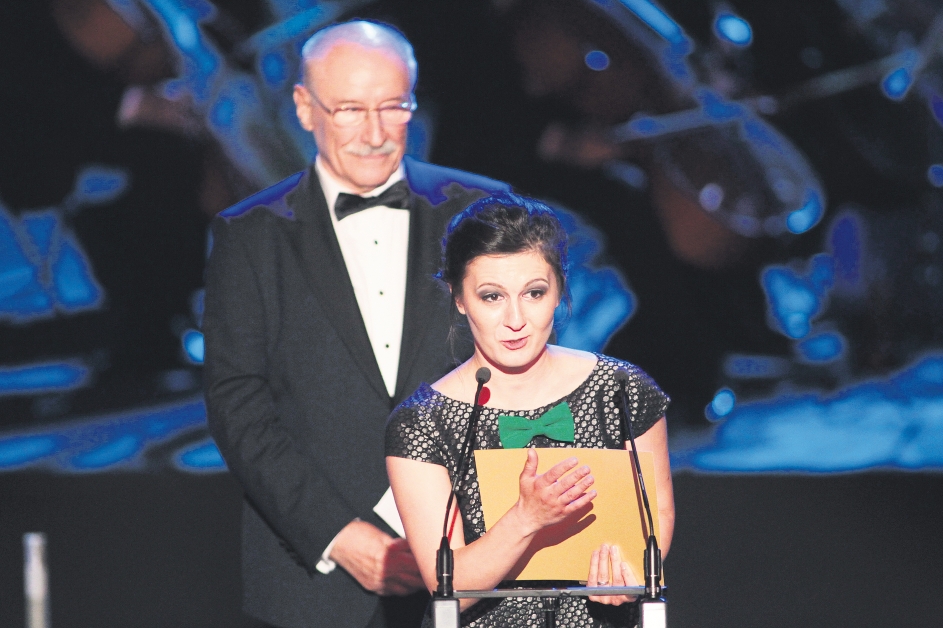 Anca Hanu în APOLODOR, spectacol concert de Ada Milea: ”Să-mi scot ...