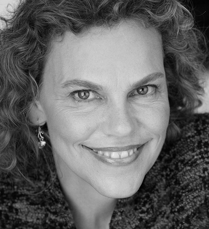 Câştigă un set de cărţi de parenting scrise de Dr. Laura Markham ...