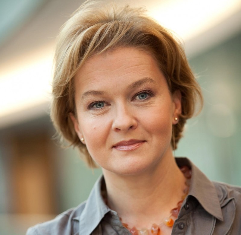 Succesul prin schimbare: Mona Nicolici, OMV Petrom : Europa FM
