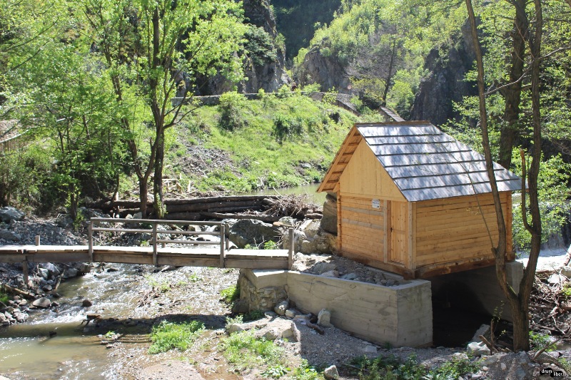 Morile de la Rudăria, cel mai mare parc cu mori de apă din sud-estul ...