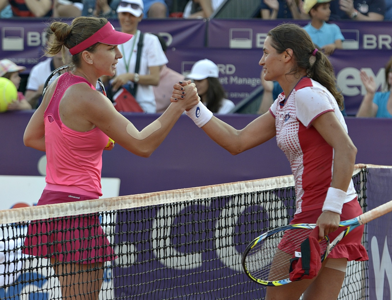 Simona Halep și Monica Niculescu au ajuns în semifinale la Montreal ...