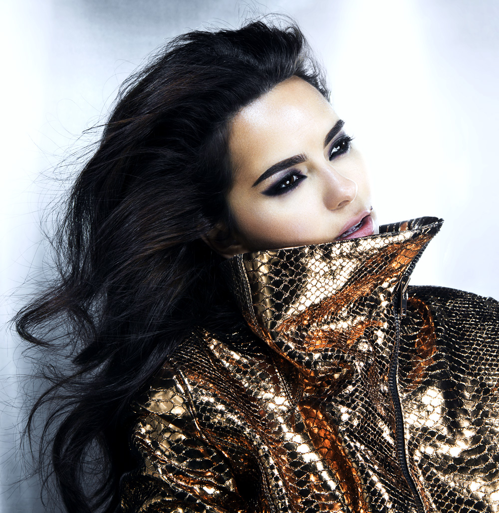 “YO”, primul album în limba spaniolă compus integral de INNA : Europa FM