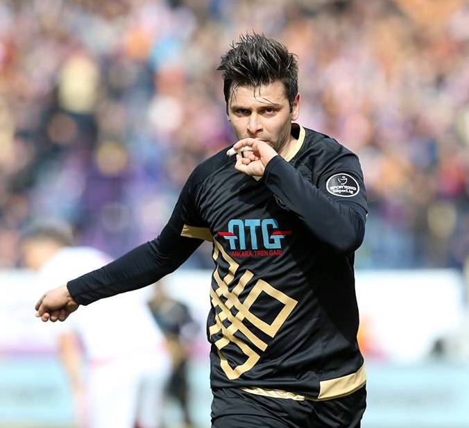 Rusescu face parte din echipa ideală a etapei în Europa League : Europa FM