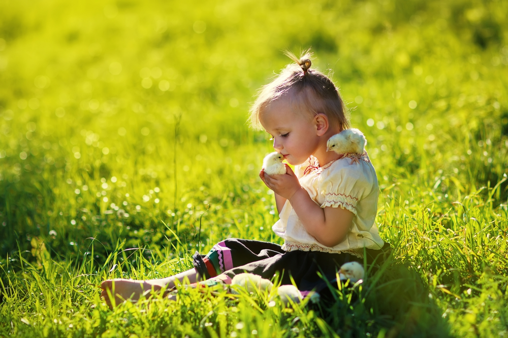 Animalele şi copiii, o prietenie în imagini – GALERIE FOTO : Europa FM