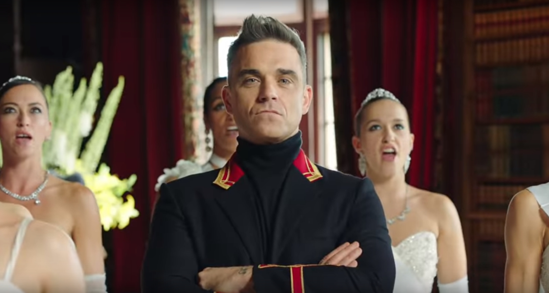 Robbie Williams a lansat videoclipul piesei “”Party Like a Russian ...
