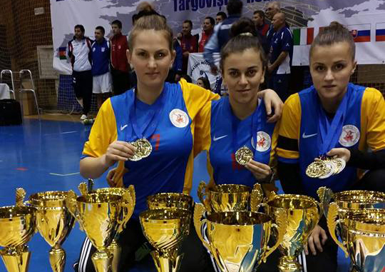 Drum cu Prioritate pentru tinerii sportivi: lotul național de fotbal ...