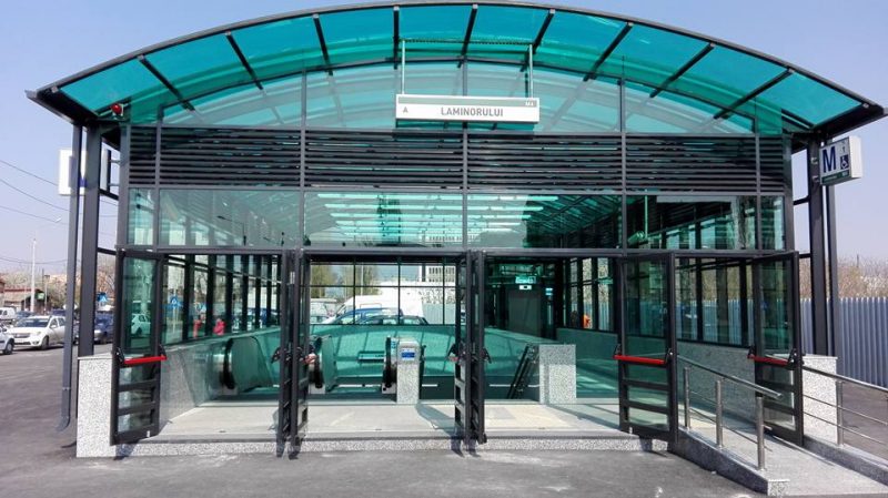 Staţii de metrou noi, trenuri vechi : Europa FM