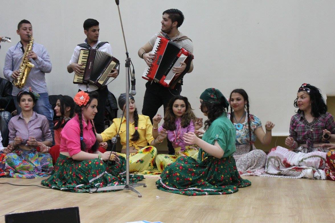 8 aprilie, ziua internațională a romilor : Europa FM