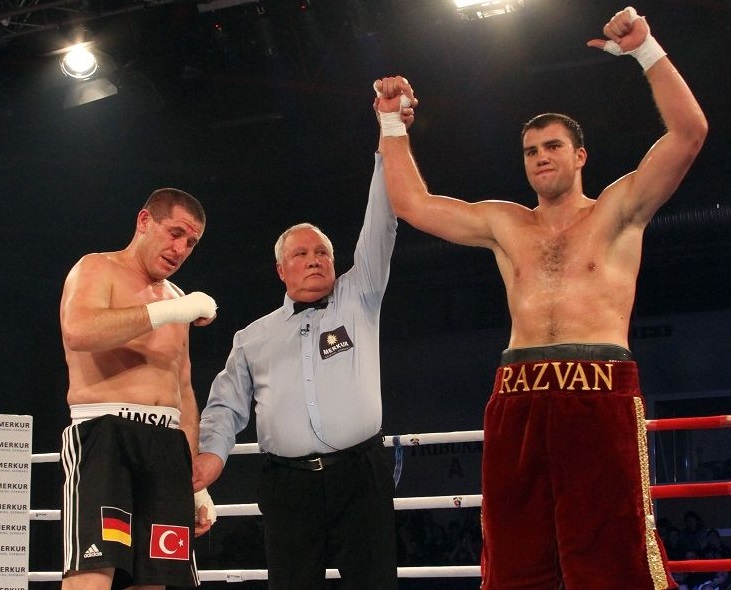 Răzvan Cojanu va boxa pentru titlul mondial la categoria grea : Europa FM