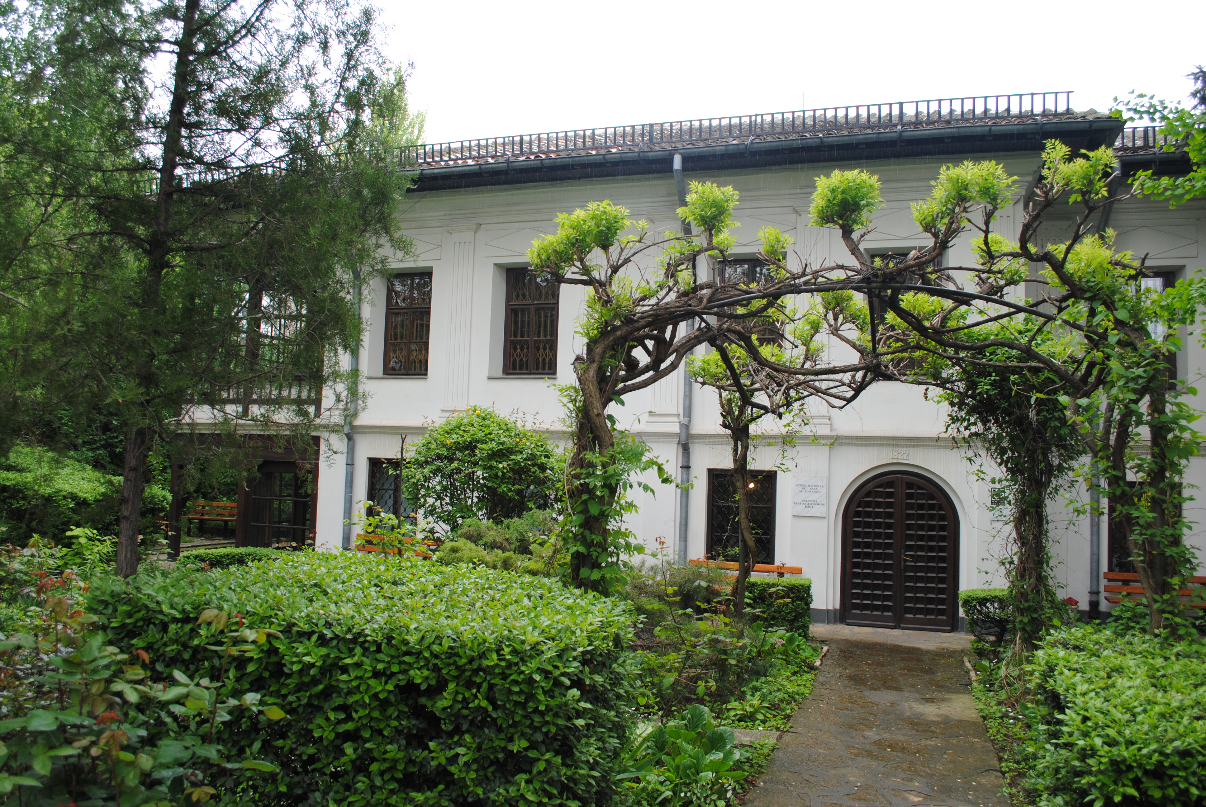 Casa Melik, cea mai veche casă din Bucureşti – GALERIE FOTO : Europa FM