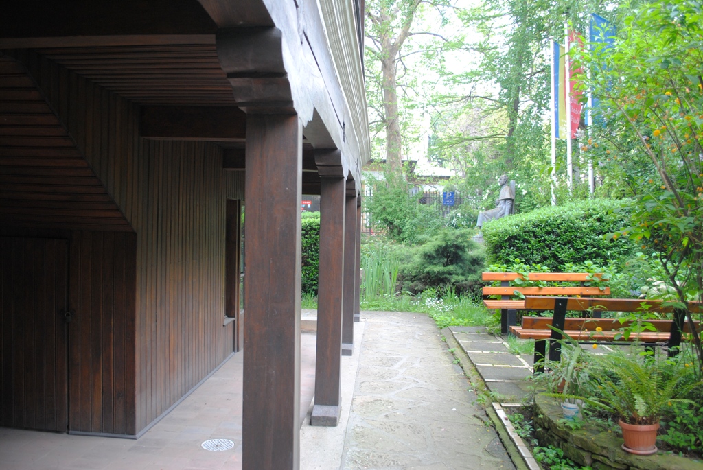 Casa Melik, cea mai veche casă din Bucureşti – GALERIE FOTO : Europa FM