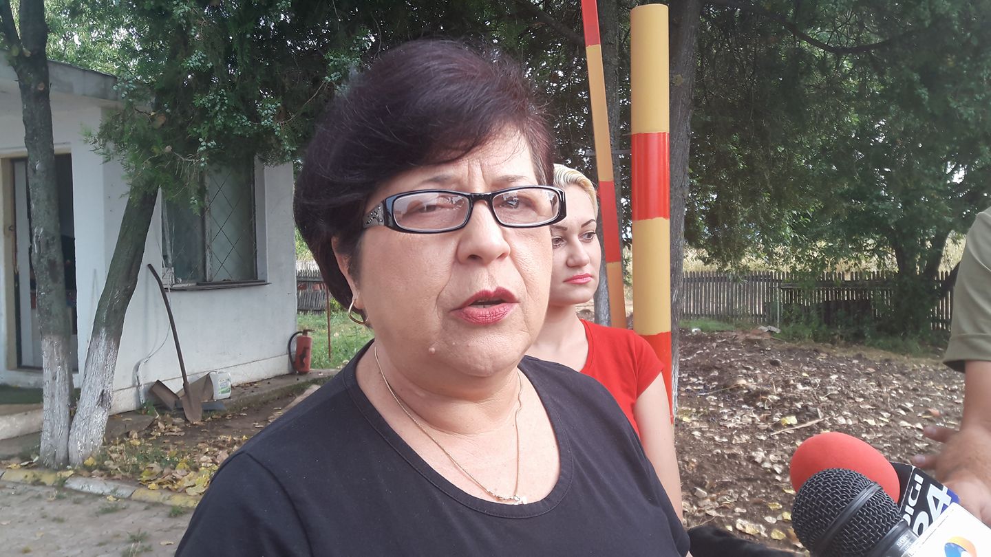 Șefa de secție de la fabrica de confecții Păulești își apără patronul ...