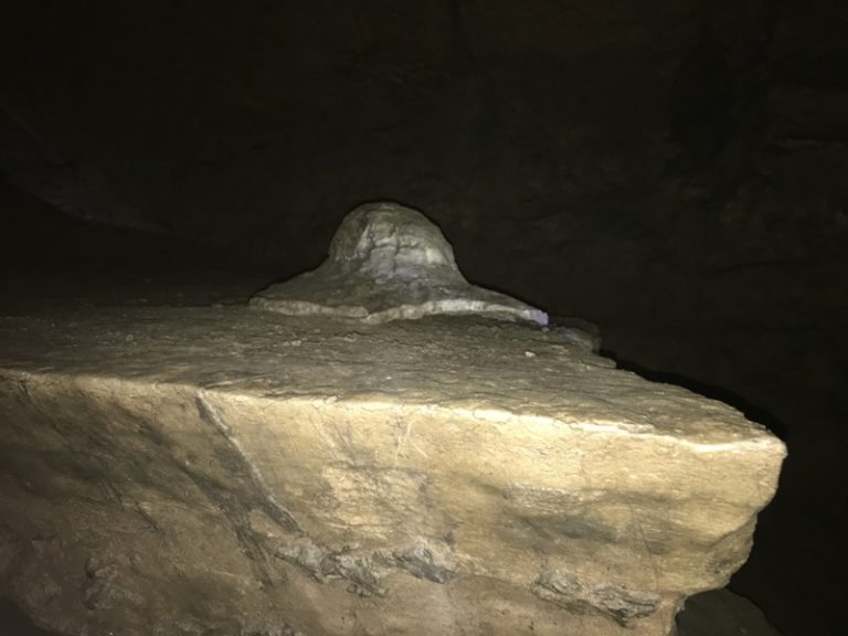 Peştera Comarnic, cea mai frumoasă şi sălbatică din Banat – GALERIE ...