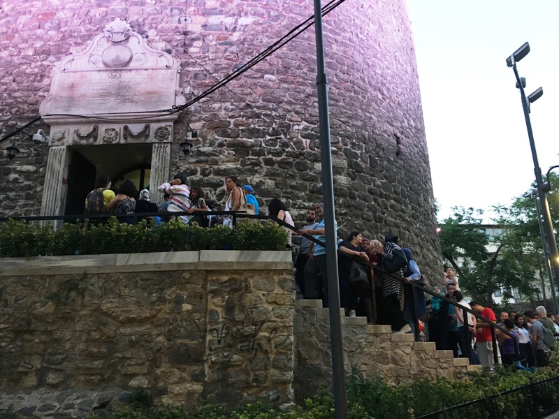 Galata, unul dintre cele mai vechi turnuri din lume – GALERIE FOTO ...