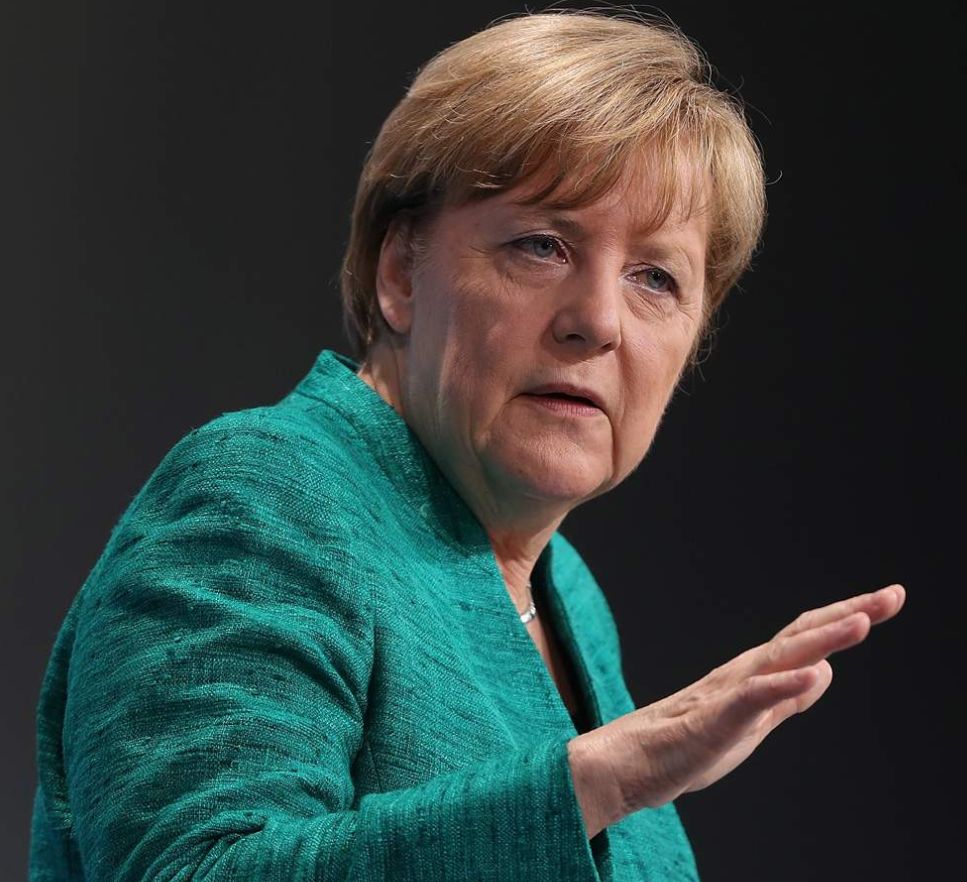Angela Merkel, în vizită la Muzeul Auschwitz-Birkenau : Europa FM