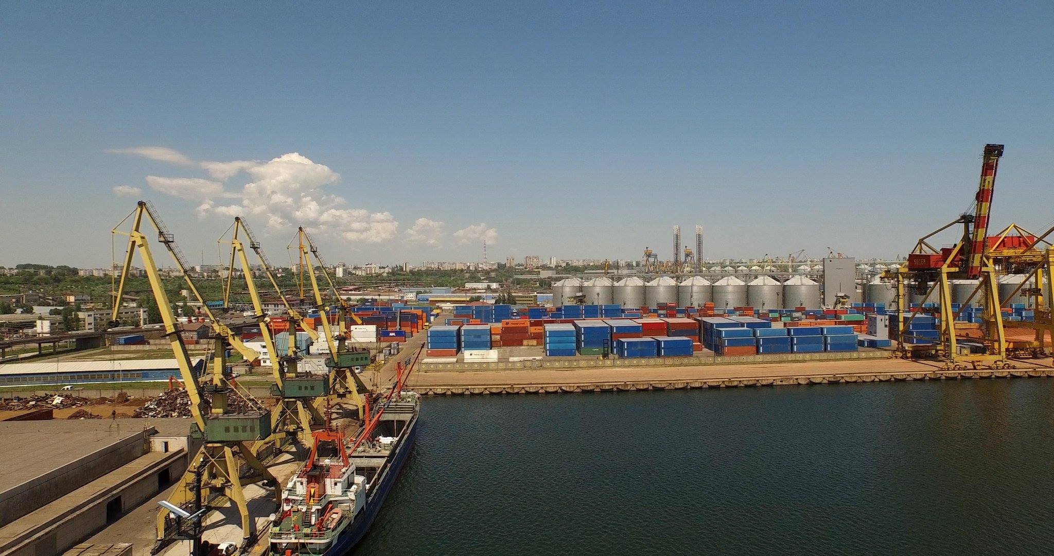 Trafic record de mărfuri în porturile românești, anul trecut, de 66,6 ...