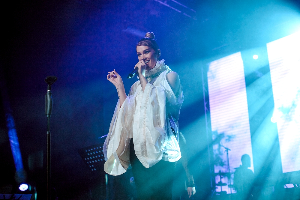 Feli a lansat primul ei album, „Eu sunt Feli” – GALERIE FOTO : Europa FM