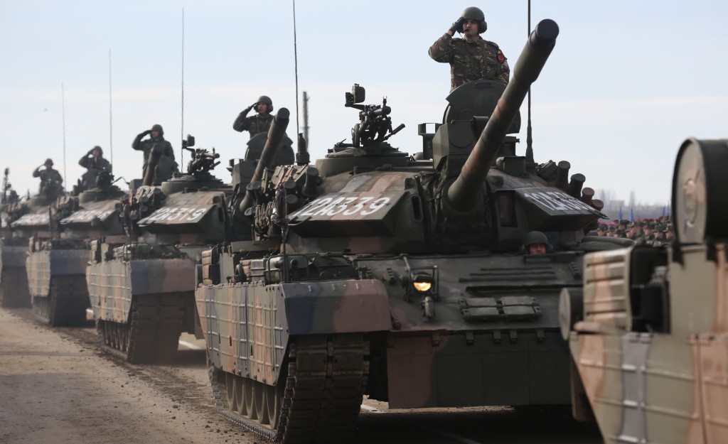 Deșteptarea: Armata Română vinde tancurile vechi din stoc | VIDEO ...