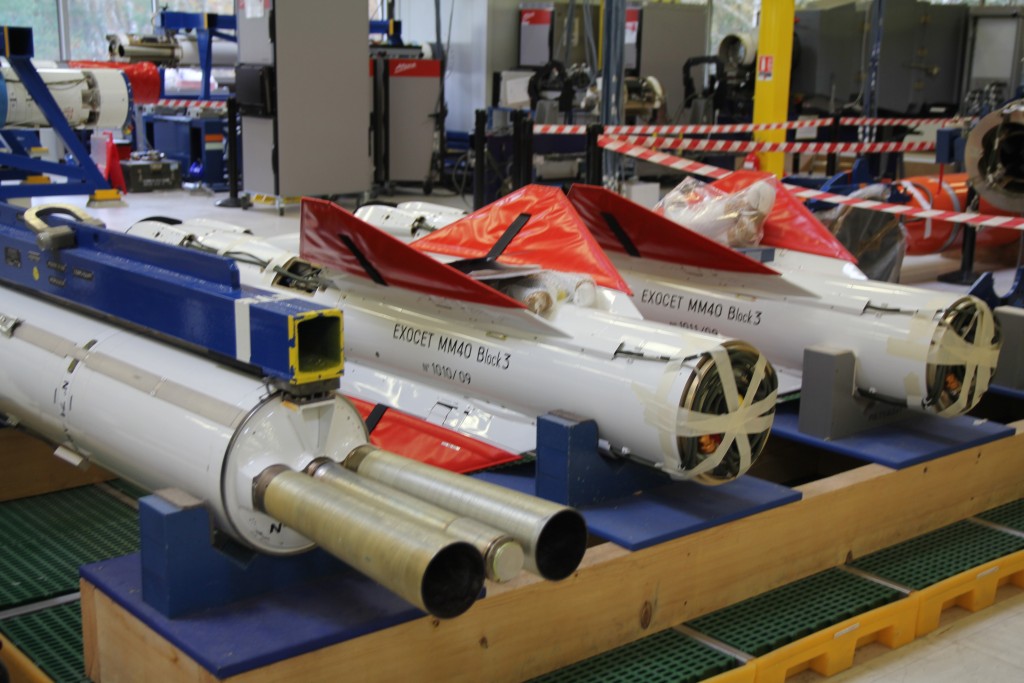 După 3 decenii de subfinanțare, Armata primește noi echipamente : Europa FM