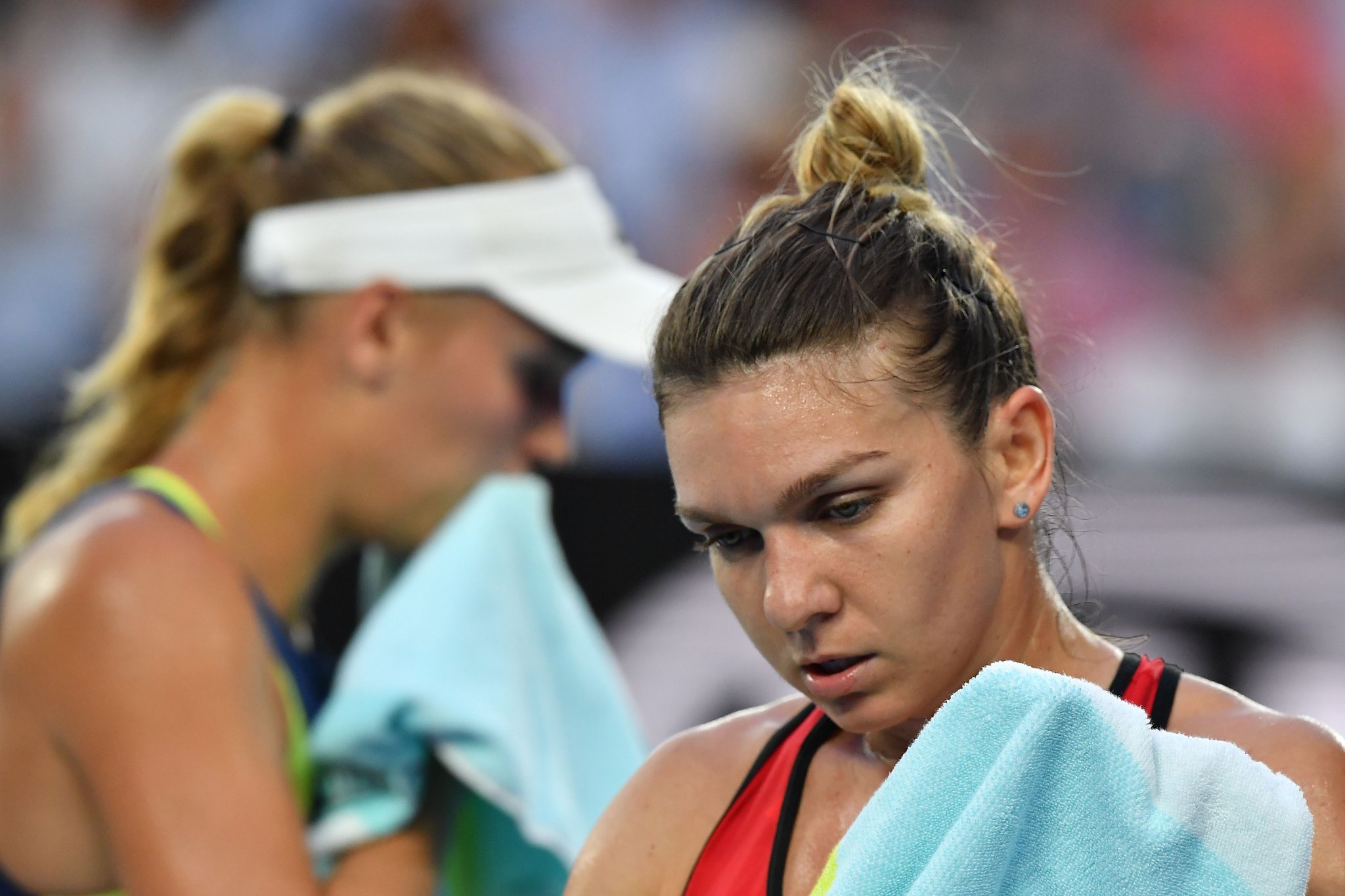 Deshidratată după finala Australian Open, Simona Halep a ajuns la ...