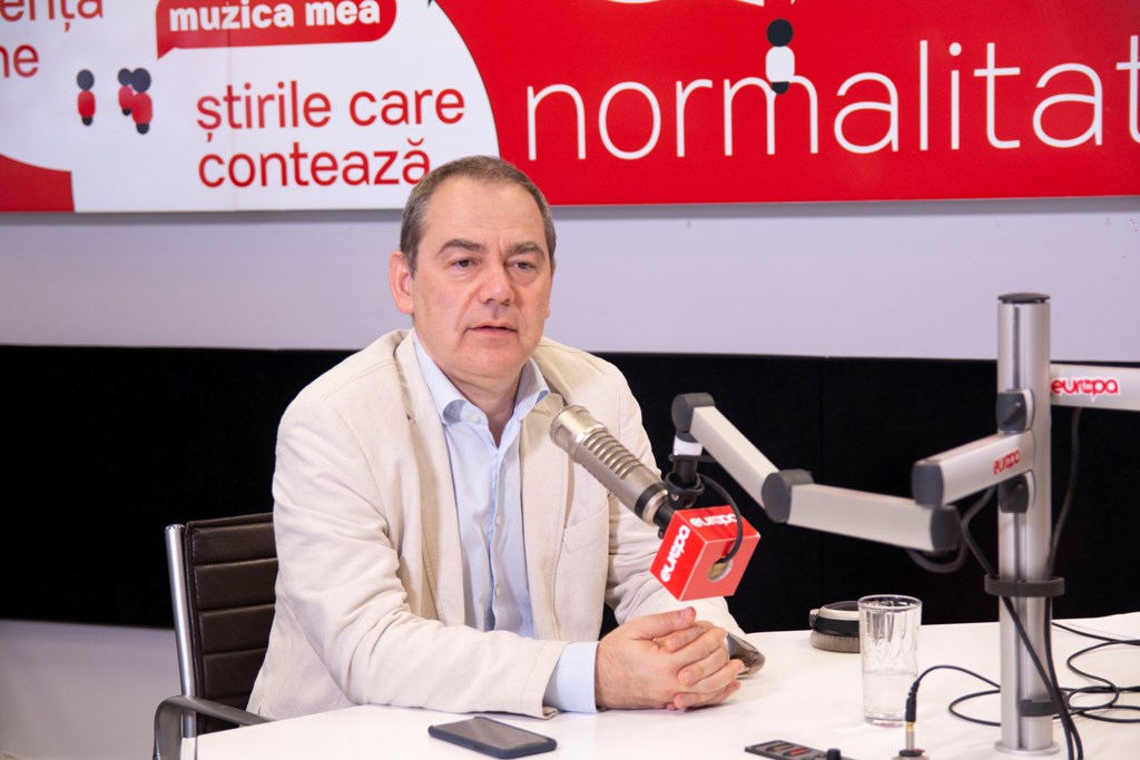 USR cere demiterea managerului Adrian Streinu-Cercel : Europa FM USR cere demiterea managerului Adrian Streinu-Cercel : Europa FM