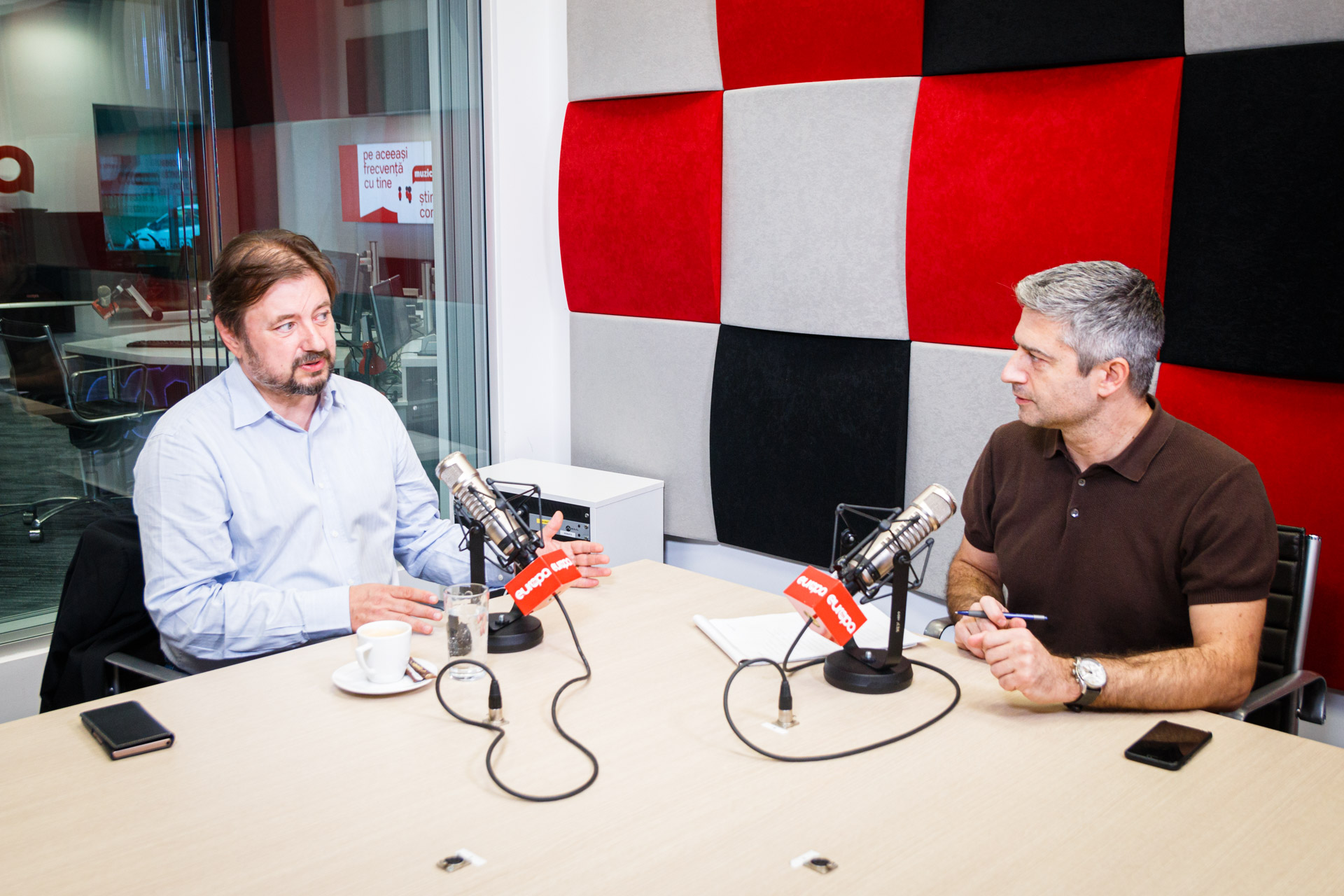 Piaţa Victoriei, cu Tudor Muşat: Invitat este analistul politic ... Piaţa Victoriei, cu Tudor Muşat: Invitat este analistul politic ...