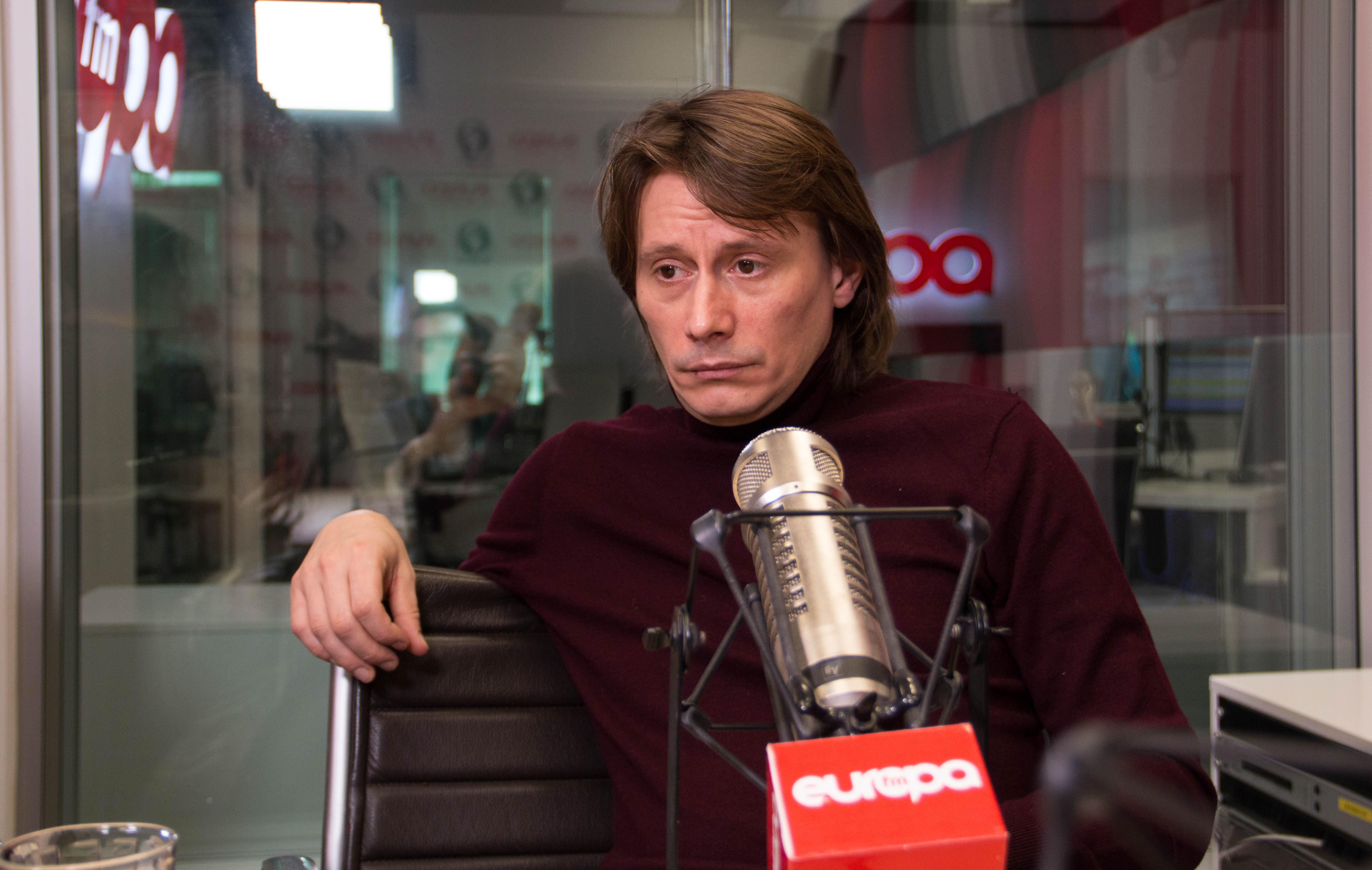 Piața Victoriei, cu Adriana Nedelea: Invitat este actorul Marius Manole ...