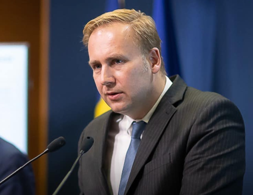 Victor Costache, consilier onorific al succesorului său la Ministerul ...