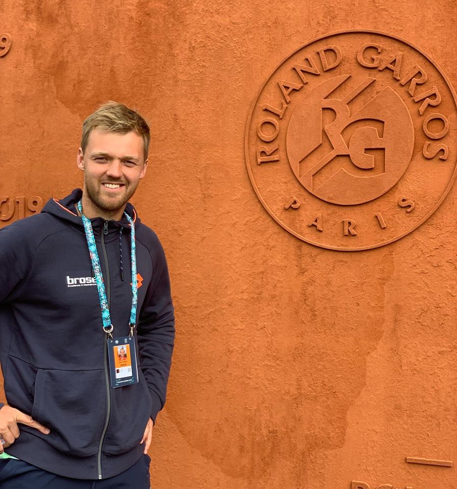 Kevin Krawietz, campion de dublu la Roland Garros, lucrează într-un ...