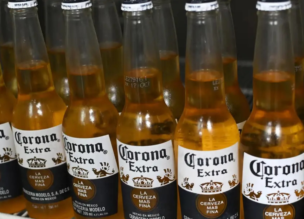 MEXIC: Producătorul mărcii de bere Corona își suspendă activitatea ...