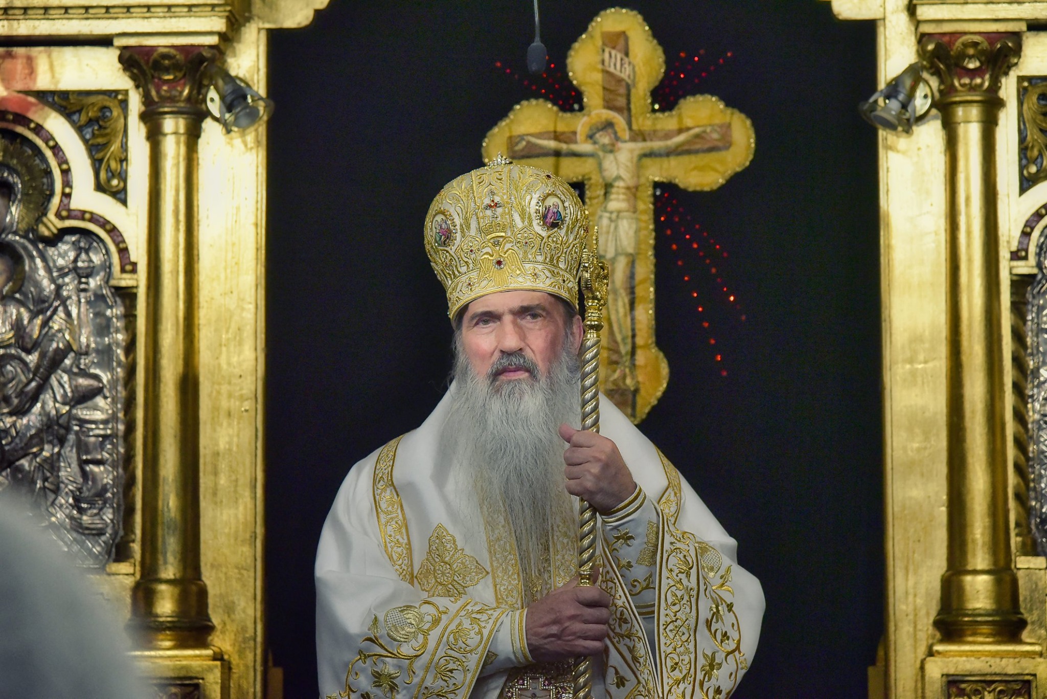 România în Direct: ”Dojană scrisă” pentru Teodosie. Sunt preoții un ...