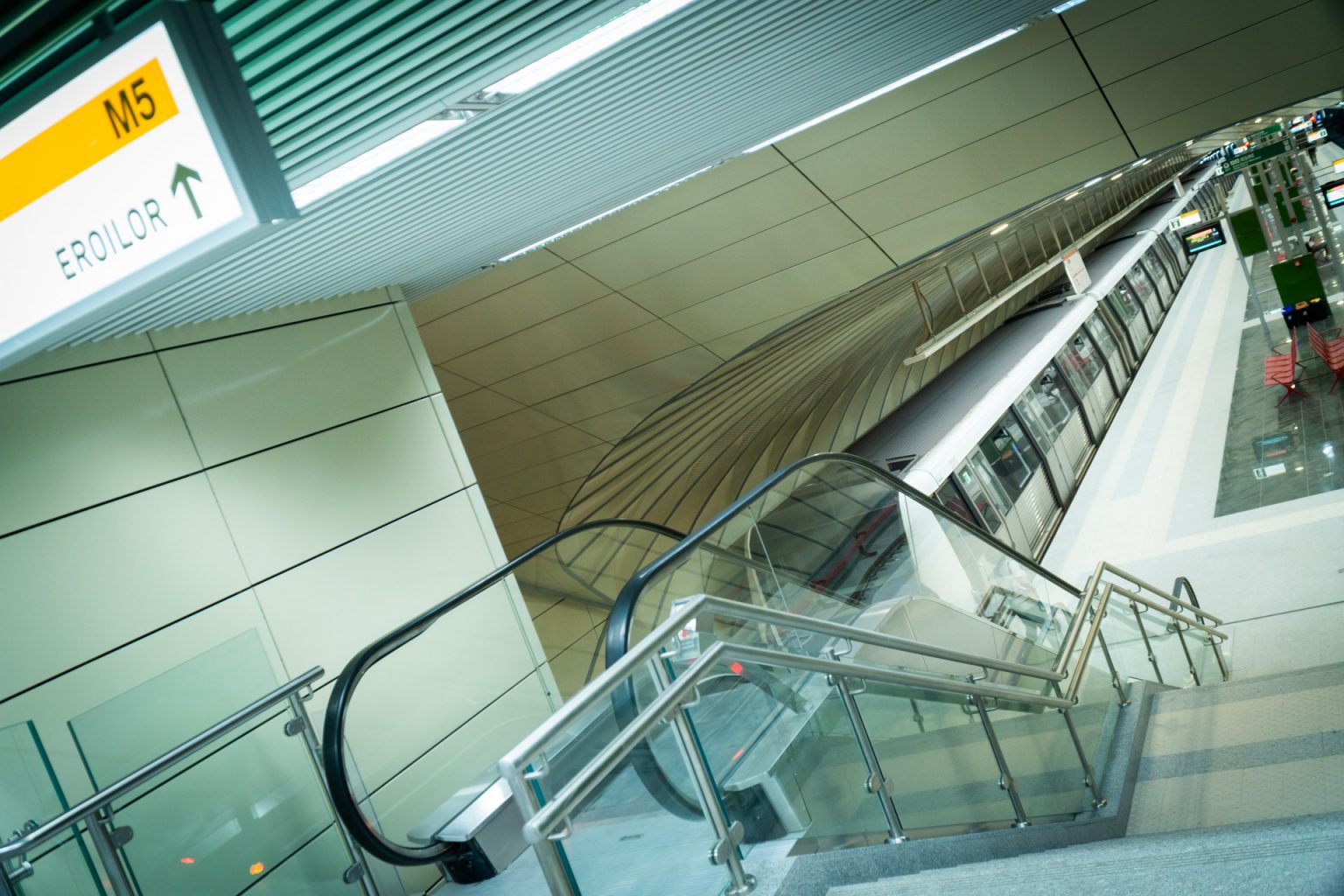 Cum arată stațiile de pe noua magistrală de metrou M5 | GALERIE FOTO ...