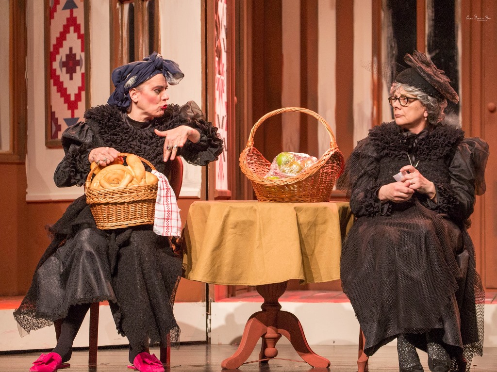 Spectacolul “Gaiţele”, din nou în aer liber, pe 18 octombrie la Grădina ...