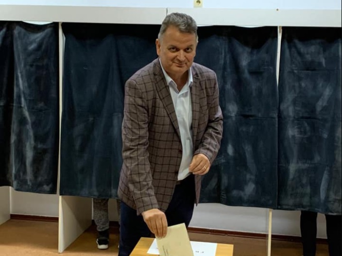 Medicii de familie cer demiterea lui Virgil Guran, consilier al ...