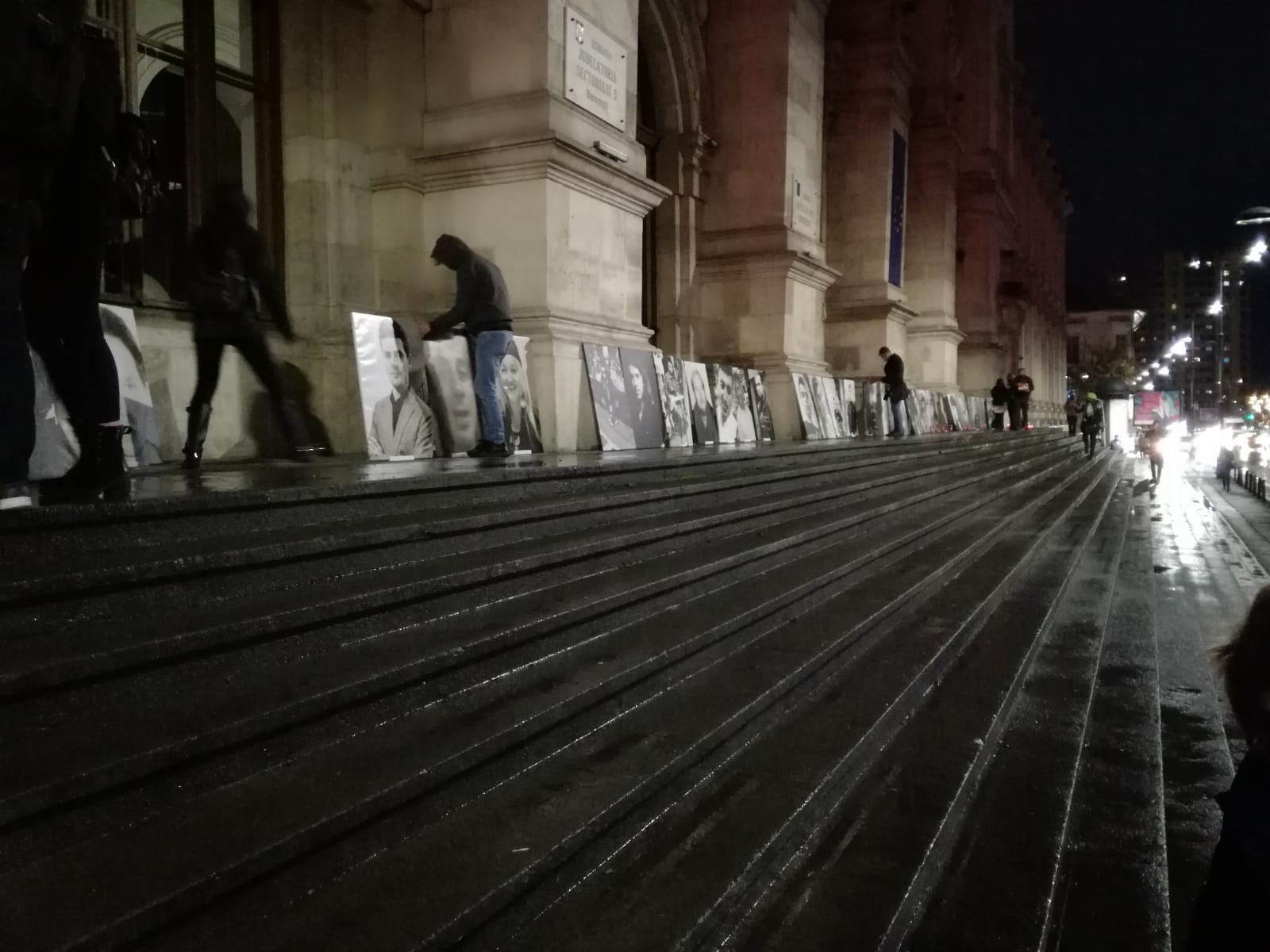 Romania, la 5 ani de la tragedia din Colectiv | REPORTAJ : Europa FM