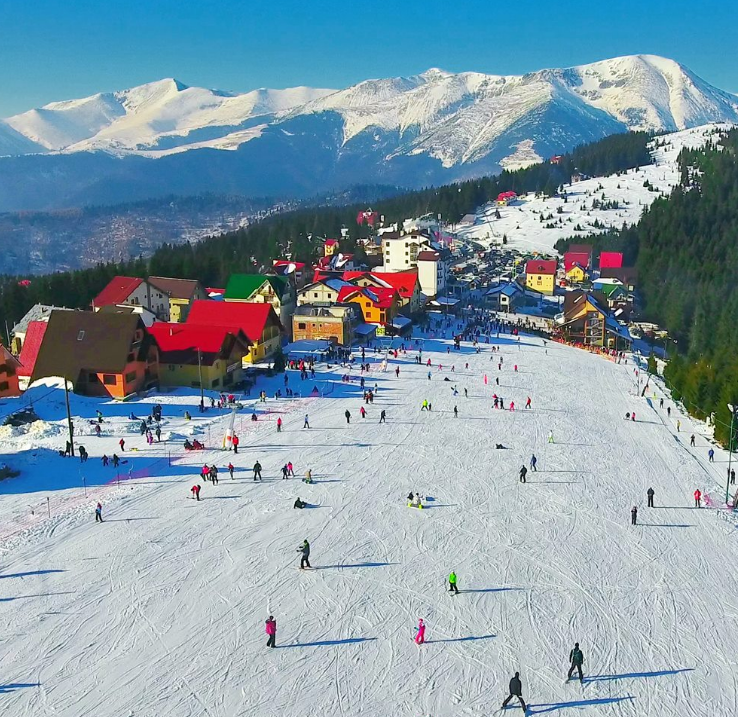 Stațiunea Rânca a fost luată cu asalt de mii de turiști | AUDIO : Europa FM