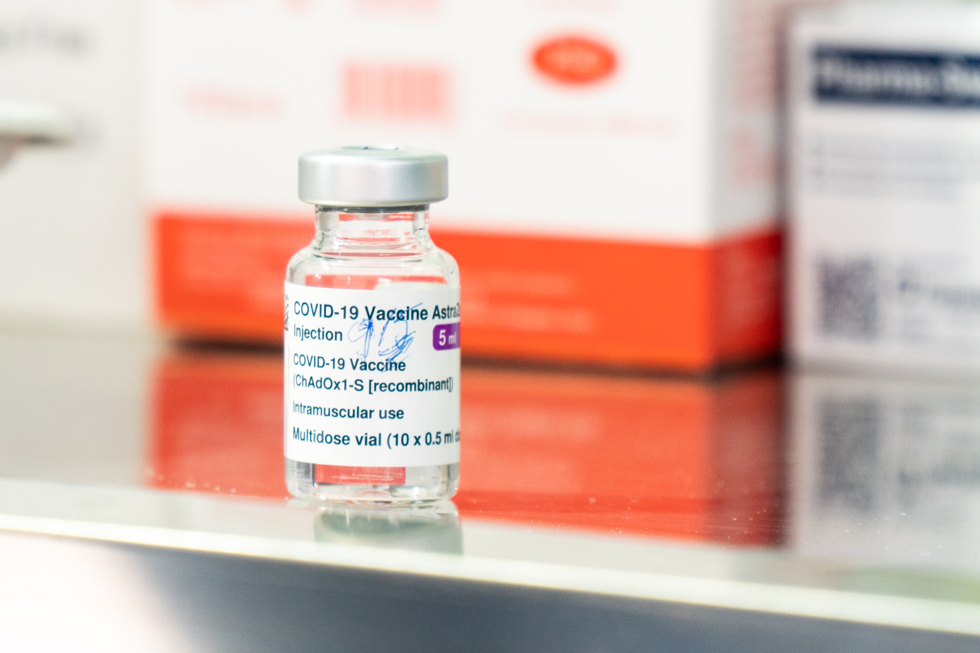 România nu limitează utilizarea vaccinului AstraZeneca : Europa FM