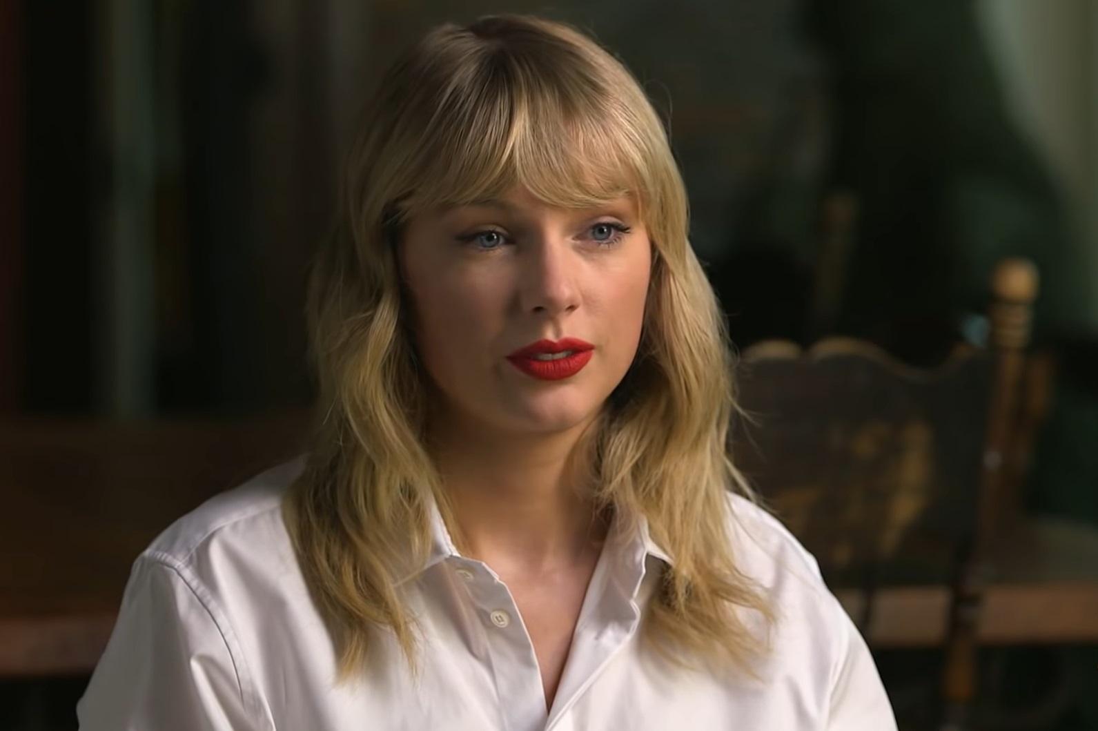 Taylor Swift nu va înscrie noua variantă a albumului “Fearless” la ...