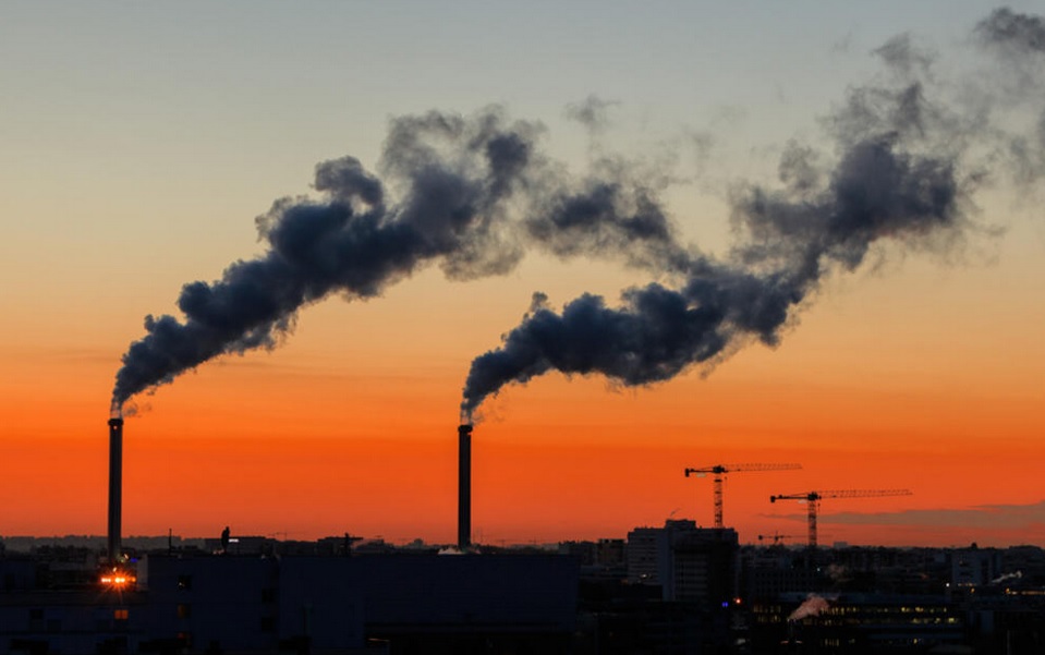 România în Direct: Poluare extremă în capitala României. Cine otrăvește ...