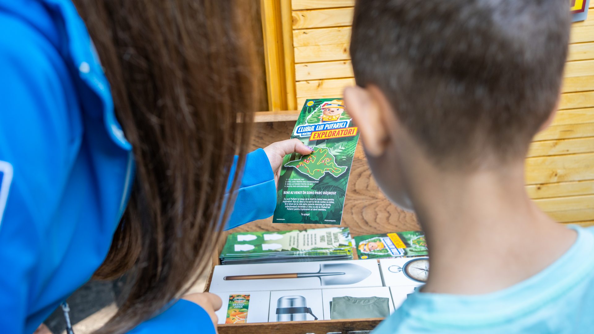 Vara se termină, dar distracția continuă alături de Pufarici, la Dino ...