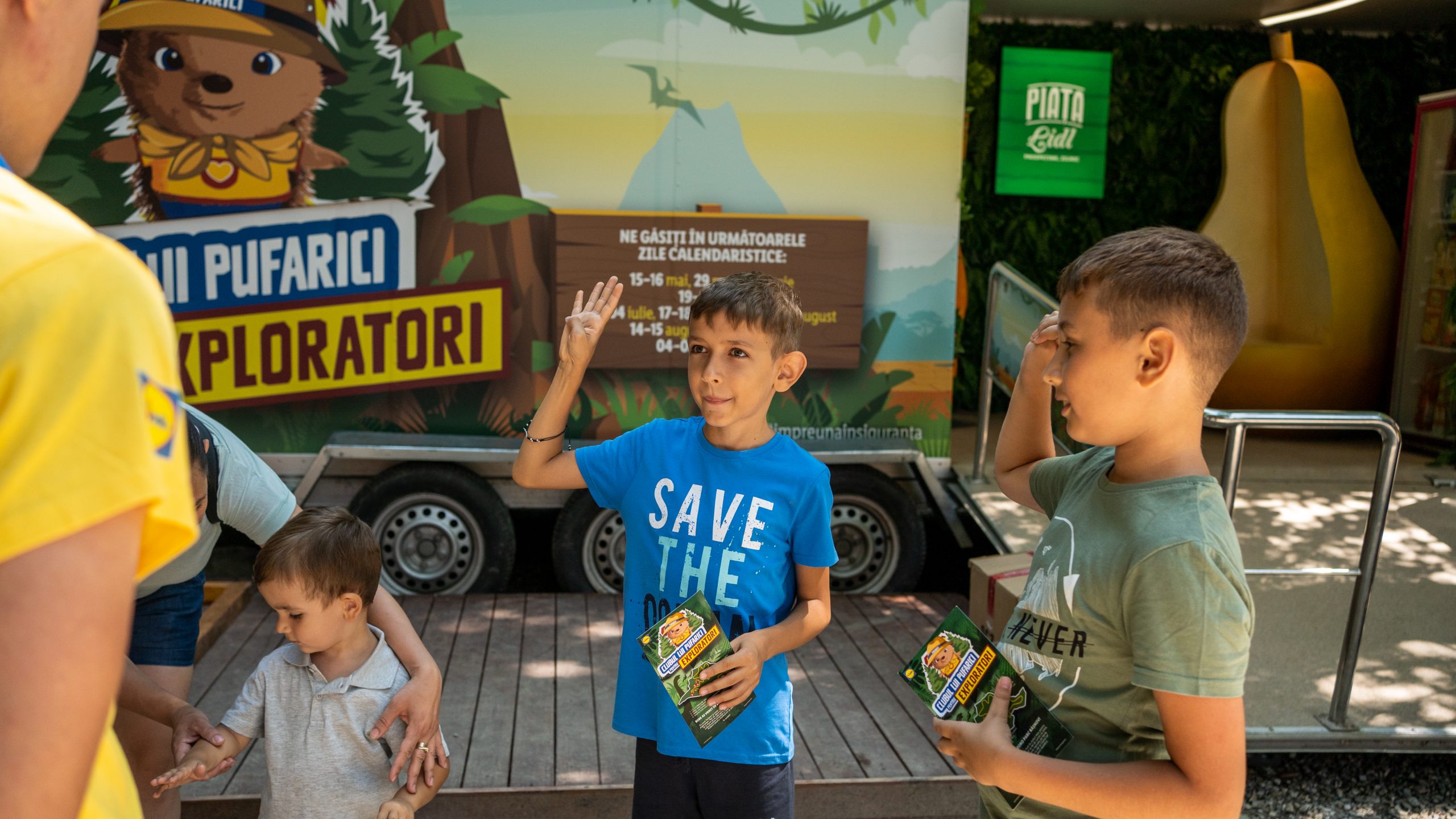 Vara se termină, dar distracția continuă alături de Pufarici, la Dino ...