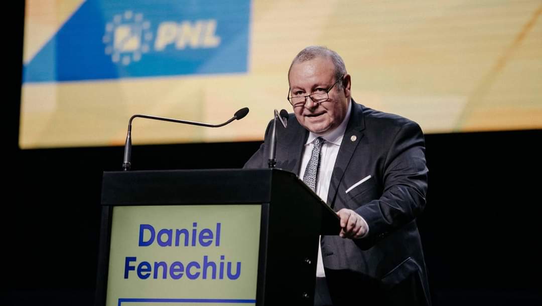 Daniel Fenechiu cere verificarea semnăturilor de pe moțiunea de cenzură ...