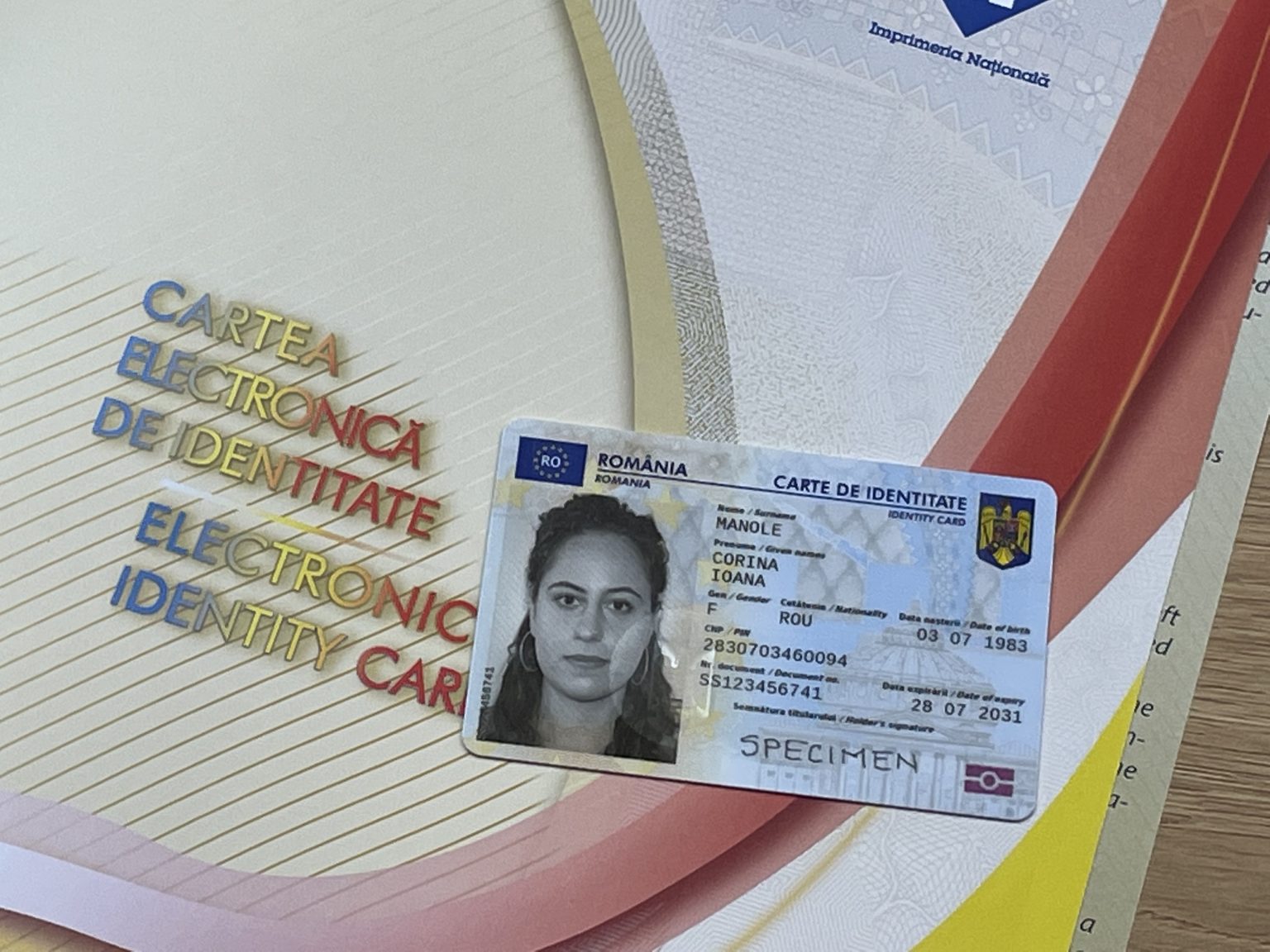 Miercuri, vor fi eliberate primele cărți electronice de identitate ...
