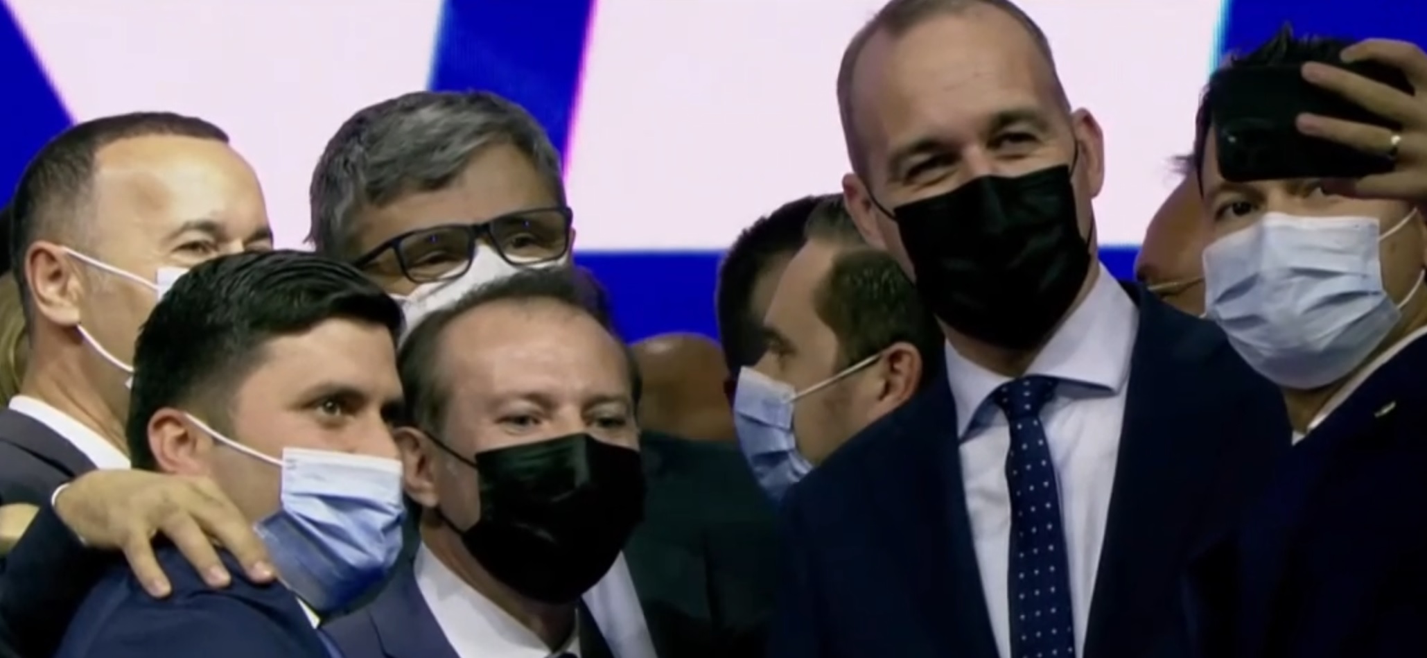 Noua conducere PNL, în prima ședință : Europa FM