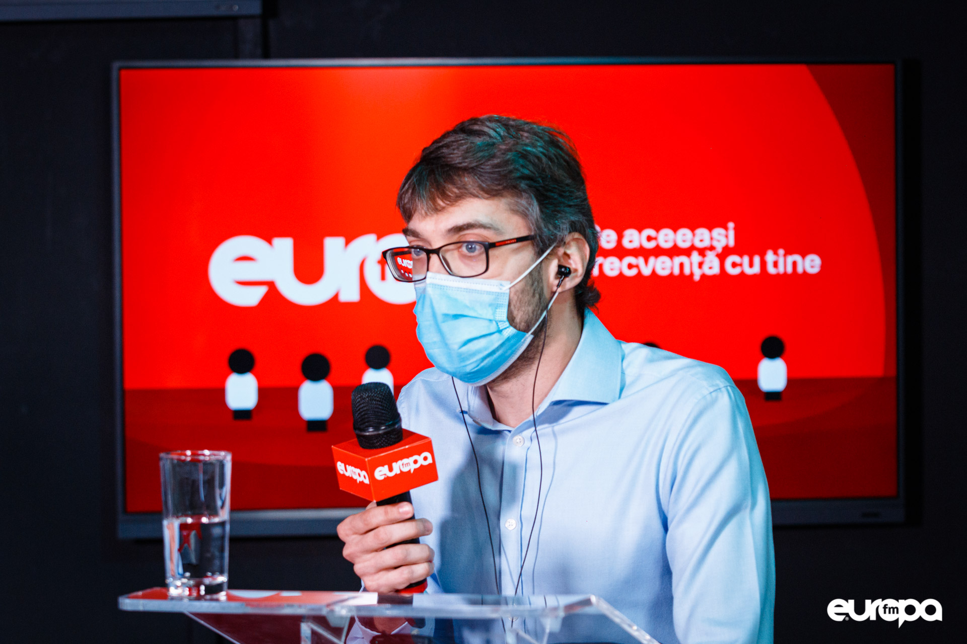 Deșteptarea României: Adrian Gheorghe stă de vorbă cu ascultătorii ...