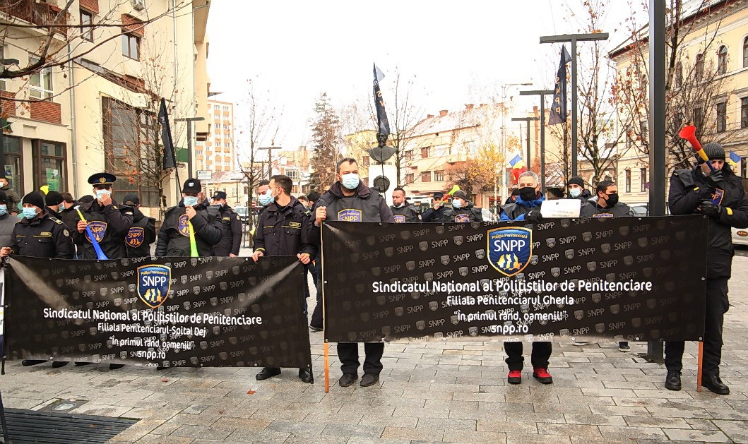 Cluj: Polițiștii din Europol și de la Penitenciarul Gherla au protestat ...