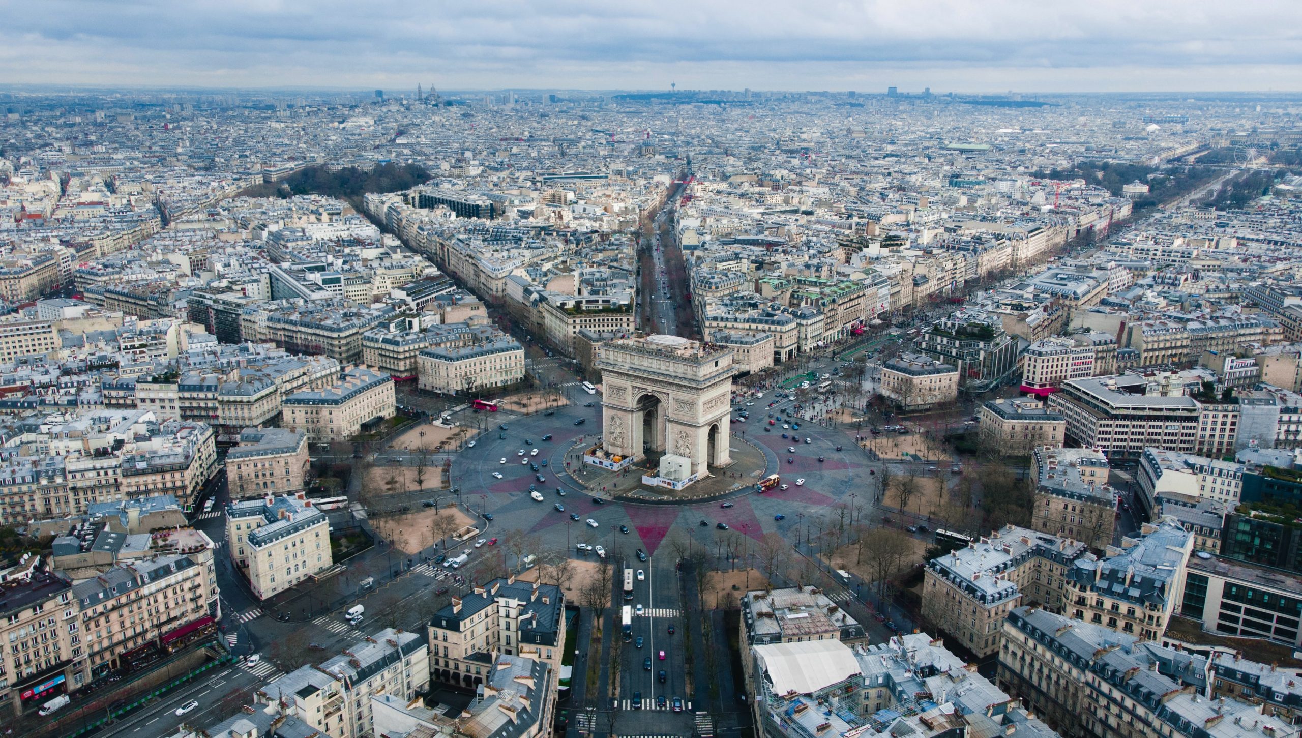 Parisul, unul dintre cele mai gălăgioase oraşe din Europa, va avea un ...